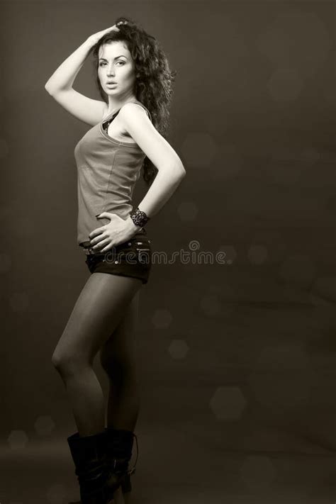 Slender Female Figure Stock Image Image Of Beauty Model 22679017