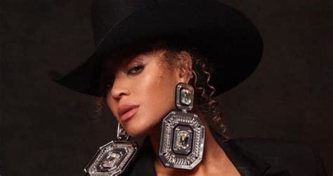 Uk Chart Beyonces Texas Hold Em Hits One Month At 1 Becomes Star