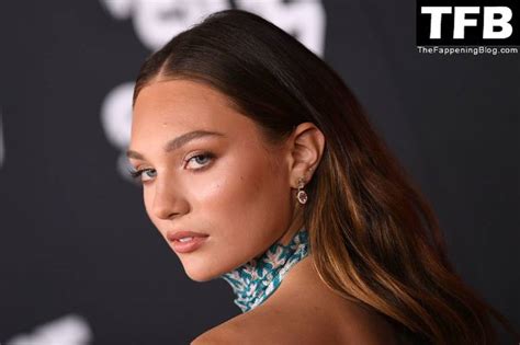 Maddie Ziegler Braless The Fappening Plus