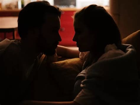 Una noche de lluvia frases imágenes y gifs para desear las mejores