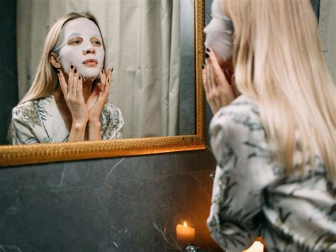 Чи справді тканинні маски так ефективні для шкіри як заявляють виробники