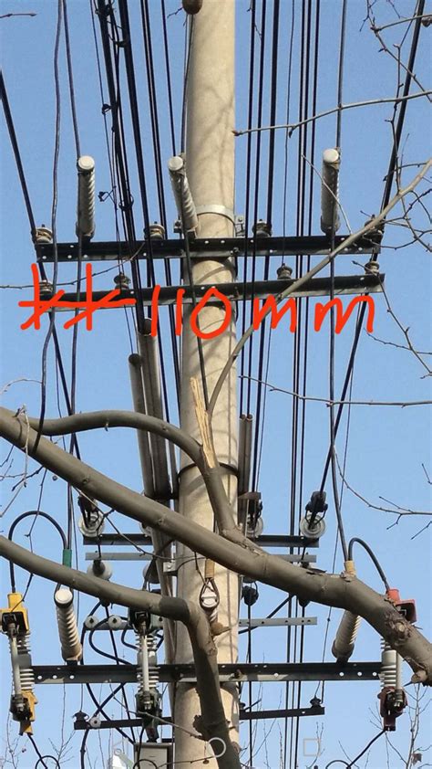 10kV与400V绝缘导线架空线路共用横担10kV与400V导线间距110mm违规吗 土木在线