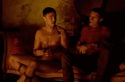 Nicholas Hoult Page LPSG