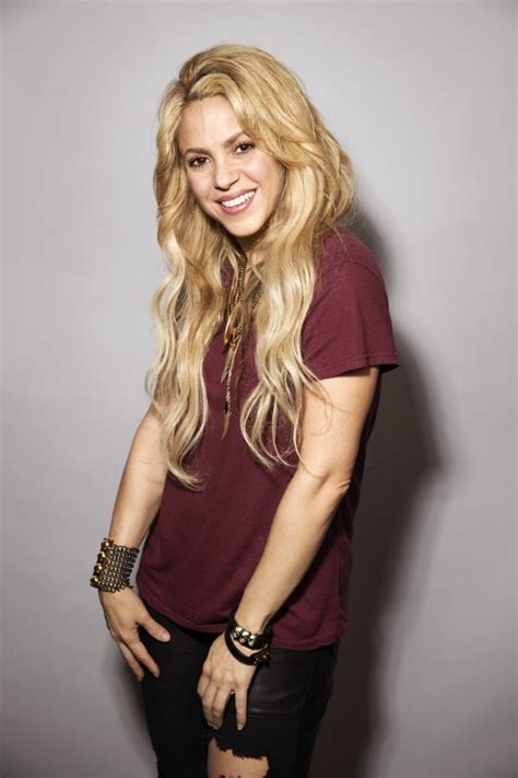 Shakira Biography Height And Life Story Super Stars Bio