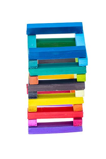 컬러 분필 흰색 배경에 사각형 다채로운 파스텔 분필 상단 클로즈업 교육 개념입니다 가지 식물 부위에 대한 스톡 사진 및 기타 이미지 가지 식물 부위 공예 교육