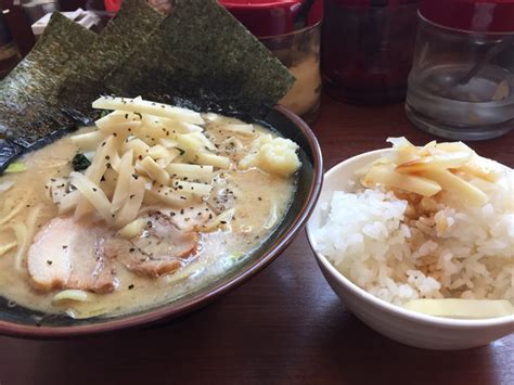 『豚骨醤油ラーメン』宮本商店 川口新井宿店のレビュー ラーメンデータベース