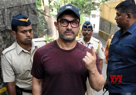 Mumbai 2019 Lok Sabha Elections Phase 4 Aamir Khan Casts Vote