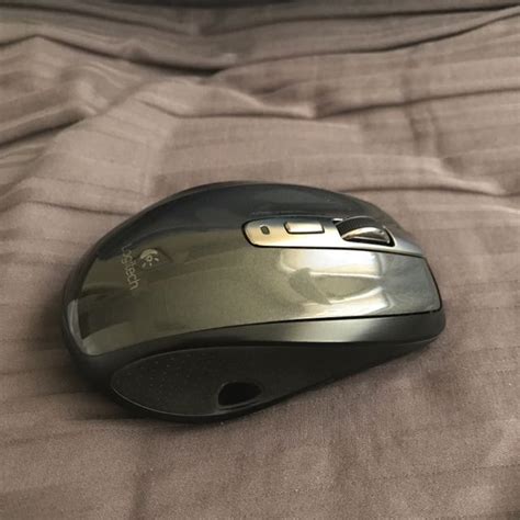 Logitech Anywhere Mx 1 Computers And Tech Parts And Accessories Mouse And Mousepads On Carousell