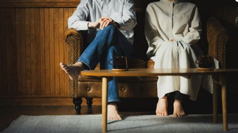 917 「結婚を後悔した」のはなぜ？ 既婚男女が明かした「自分ばかり我慢している」よりも生々しい理由とは｜つぶやき鑑定師・すずか
