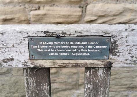 35 Park Bench Plaques That Are Both Heartwarming And Hilarious