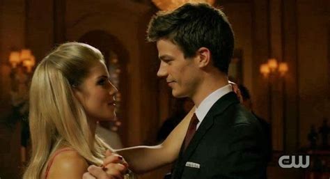 The Arrows Felicity Smoak Fancies Barry Allen Rizbit Tech Blog