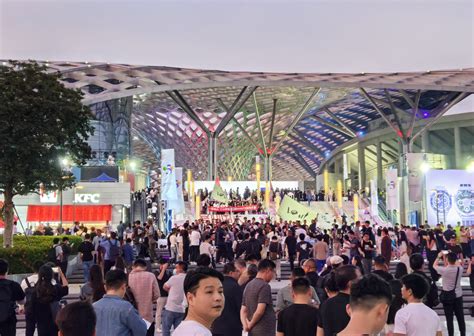 原生鸿蒙正式面世！原生应用多达15万，还有重大体验升级！ Eda365电子论坛通信数码 人工智能 计算机 半导体 手机家电消费电子硬件门户网站