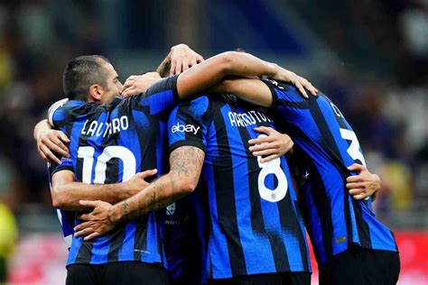 Acerbi e non solo altro forfait verso Inter Fiorentina non sarà convocato