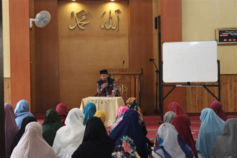 Kajian Tafsir Al Quran Tentang Amalan Ketika Terjadi Gerhana Di Masjid