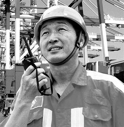 许振超：大力培育与强国建设相适应的交通技能人才技术行业工人