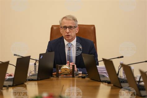 Оставката на премиера Николай Денков е депозирана в деловодството на Народното събрание