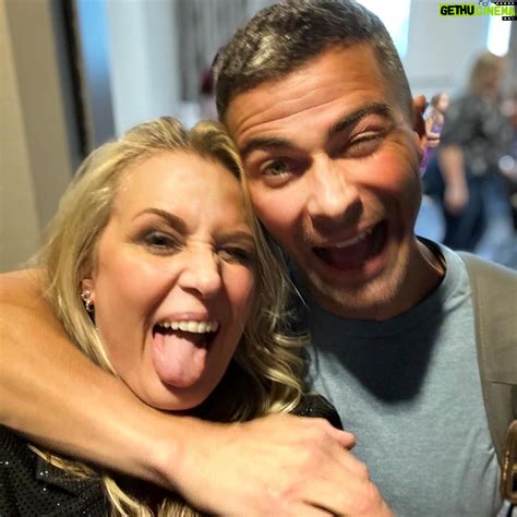 Samantha Smith Instagram This Was Saturday 💃🏼🕺🏻