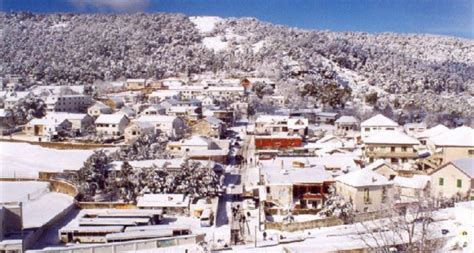 Intensification des chutes de neige à Kasserine le gouverneur appelle