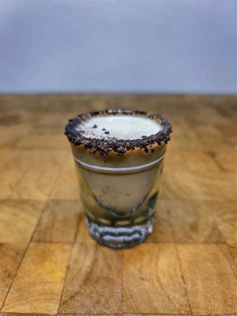 Girl Scout Cookie Shot Recipe Occasional Cocktails
