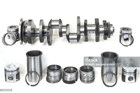 자동차 크랭크 샤프트 캠샤프트 및 엔진 피스톤 고립 된 흰색 0명에 대한 스톡 사진 및 기타 이미지 0명 가솔린 강철
