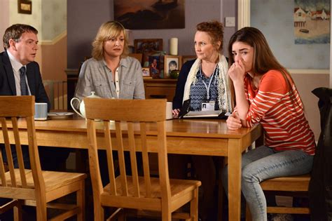 Eastenders Spoiler Pictures Cindy Gives The Beales An Ultimatum