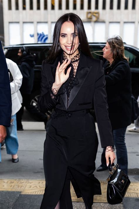 Sofia Carson Wears Bold Suit On Kelly Clarkson Show • Celebmafia