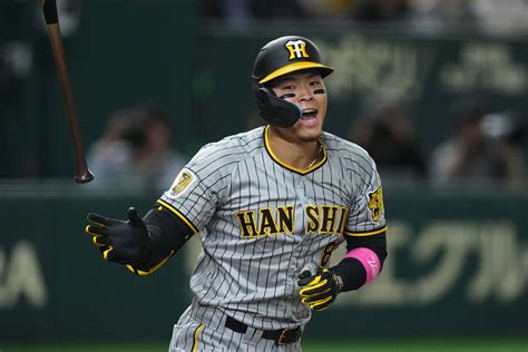 佐藤輝明が4月度didアワード受賞 今季初サヨナラ勝利呼ぶ安打掛布氏とファンが評価 Full Count