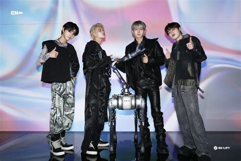 230808 Enhypen ‘elle Man Behind Photo Sketch 📸 Group Units Sunoo