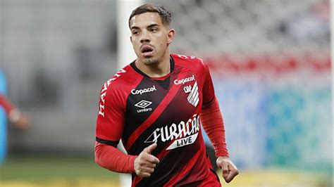 Terans é Chamado Para Pré Lista Do Uruguai E Pode Desfalcar O Athletico