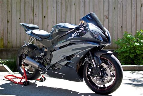 R6 Mat Grey