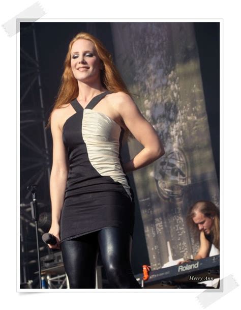 Blogtudofutil Futilidade Pública Simone Simons Style