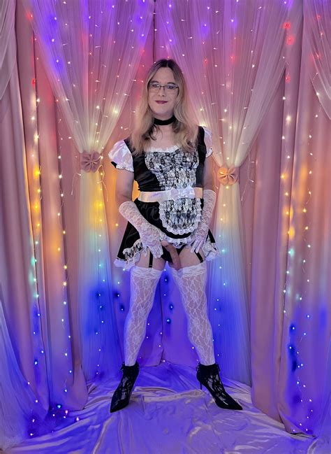 Joanie Maid In Lace 26 Pics Xhamster