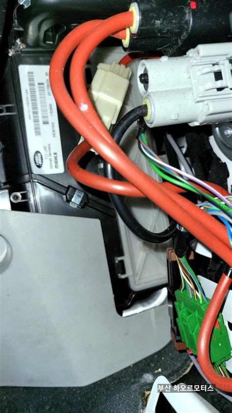 레인지로버 디스커버리 스포츠 2 0d 메인터넌스 경고등점등 되어 엔진오일셋 에어컨필터 교환을 부산수입차정비소 하오르모터스에서 교환 합니다 네이버 블로그