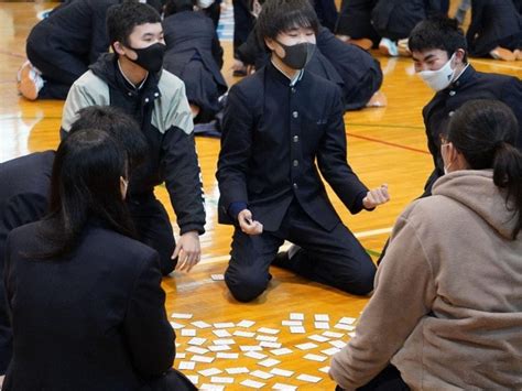 校内百人一首大会開催 Topics 光泉カトリック中学校