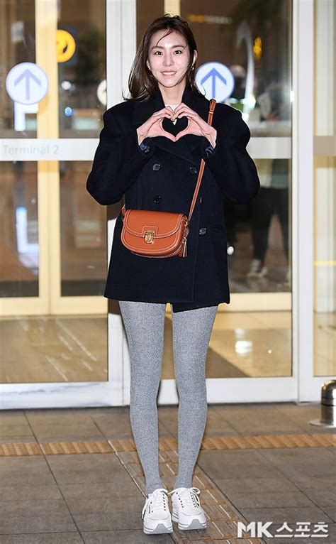 유이 예쁜 하트 Mk포토 네이트 연예
