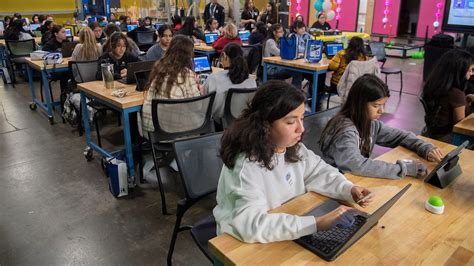 Girls Coding Collaboration Looks To Encourage Girls In Stem Fields