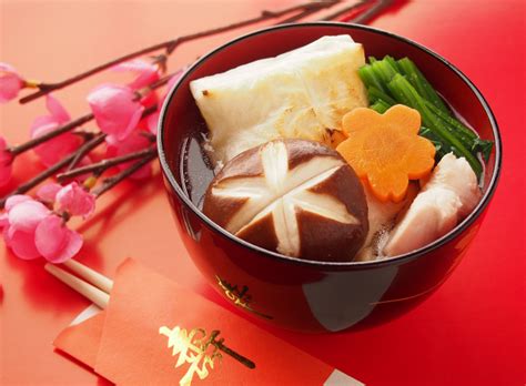 関東と関西のお雑煮は違う？その由来と特徴を紹介！ Tripaトリパ｜旅のプロがお届けする旅行に役立つ情報