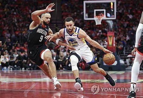 Nba ‘4쿼터 3분 동안 무득점 골든스테이트 센군 앞세운 휴스턴에 충격의 역전패