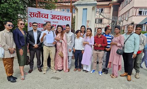 समलिंगी विवाह दर्ता गर्न सरकारलाई सर्वोच्चको अन्तरिम आदेश « Yo Bela