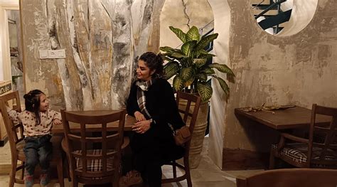 ‎مهسا حدادینقاش‎ ‎دخترم مالک رویاهای بارون زده ی من قلب من حس