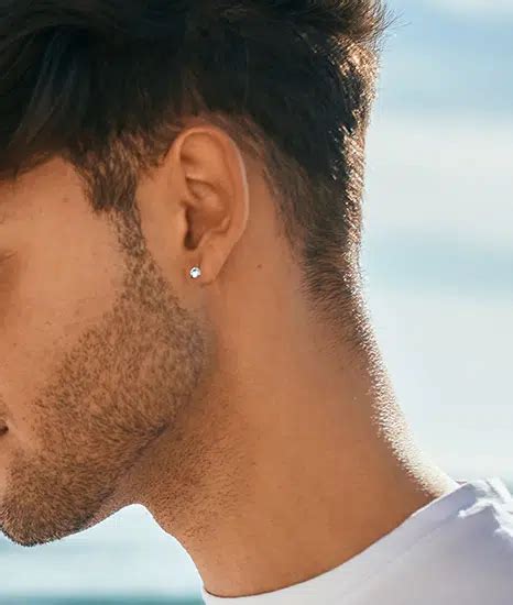 Ultimate Guide To Buying Diamond Stud Earrings For Men And Women