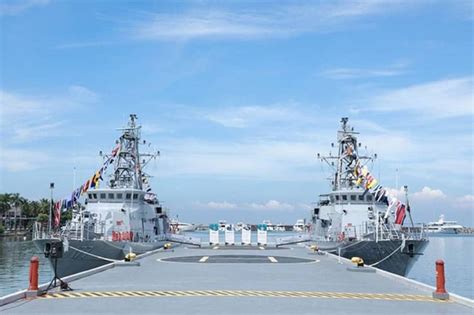 Philippine Navy Commissions 2 Us Donated Vessels