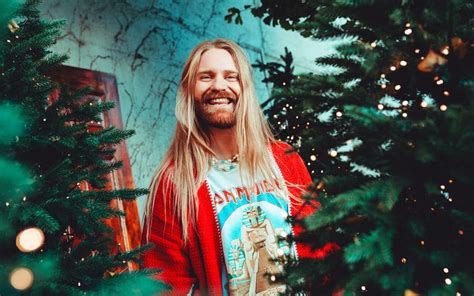 Christmas Number One Wham And Sam Ryder Battle It Out For Top Spot