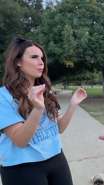 فارسی صحبت کردن دختر امریکایی😉🇺🇸🤗 امریکا لسآنجلس ایرانیانلسآنجلس