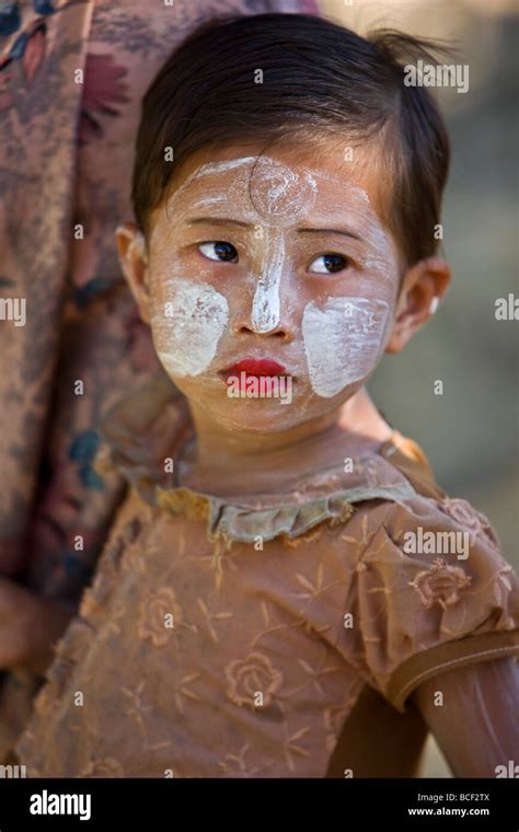 Myanmar Burma Mrauk U A Young That Girl At Mrauk U With Her Face
