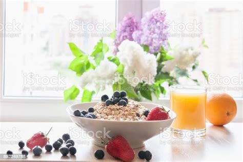 음식 배경입니다 건강 한 아침 식사 시리얼 뮤 즐 리 음식입니다 아침 식사에 대한 스톡 사진 및 기타 이미지 아침 식사