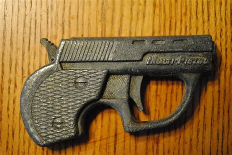 1965 Multi Pistol 09 Cap Gun By Topper Toys Collectors Weekly