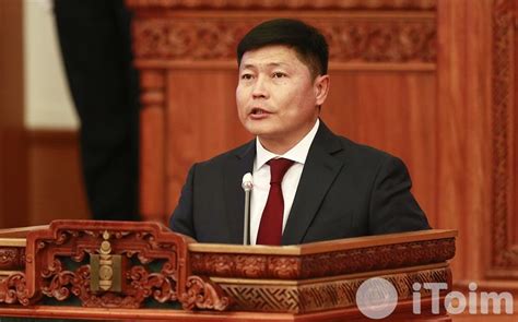 Х Нямбаатар Оюутолгойн хөрөнгө оруулагчтай хэлэлцээр хийх үү шүүхээр асуудлаа шийдэх үү гэдгээ