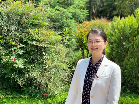 教学副院长——吴震 西安翻译学院国际语言文化学院