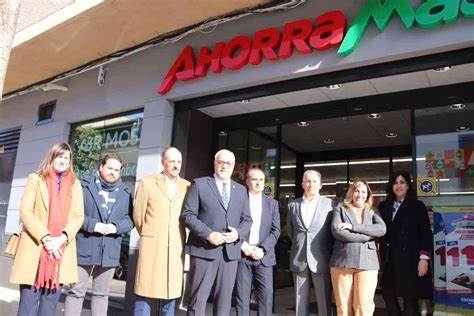 Un nuevo establecimiento de la cadena de supermercados Ahorramas inaugurado en la calle Jesús